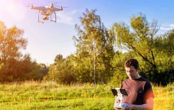 Mercado de trabalho do piloto de drones: como funciona?